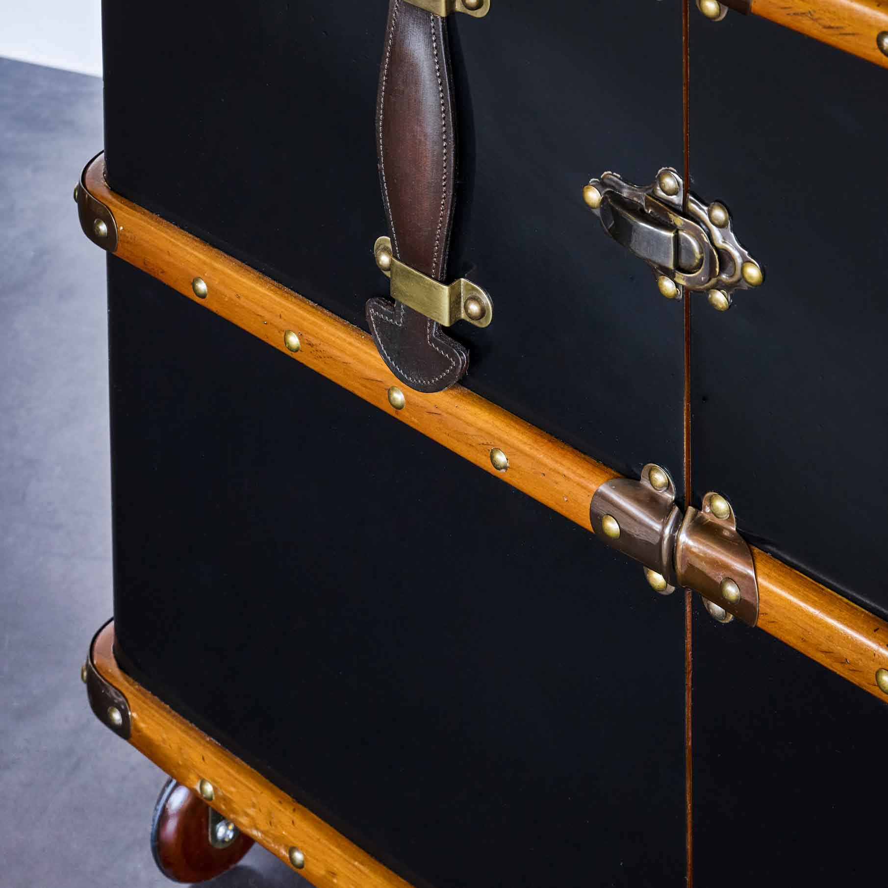 Steamer Trunk Bar Trunks Company Bar Steamer Trunks | For The